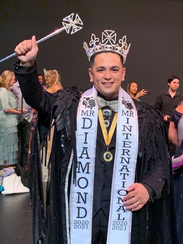 Filipino Nurse and Crooner Jojo Sebastian Wins in Australia’s Miss and ...