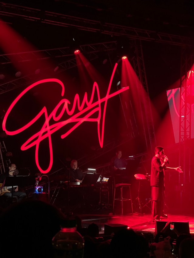 Gary V Back at the Museum: Gary V and his time machine – HYPE MANIA