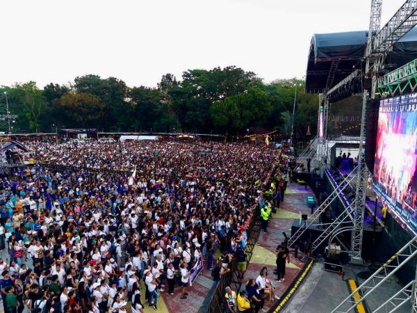 ‘Groundbreaking’ People Power 40 Kick-Off Concert draws over 20,000 ...