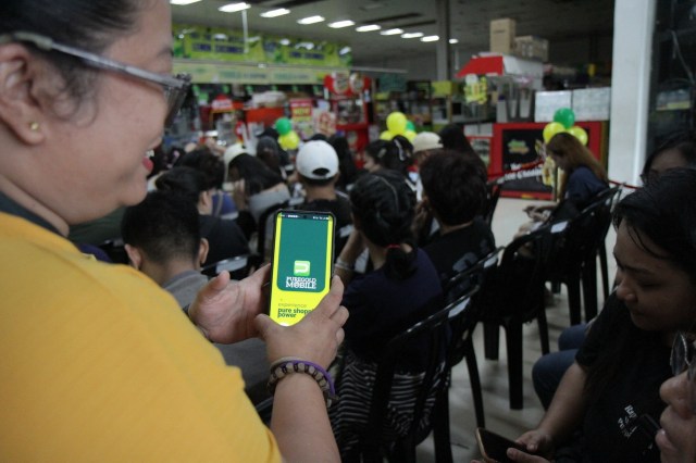 Puregold welcomes hordes of fans as OPM Con Generations ticket selling ...